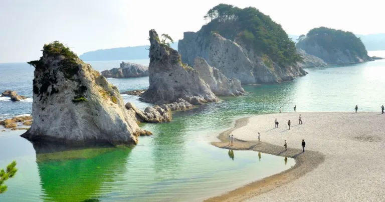 15 Best Beaches in Japan to Visit During Summer Season
