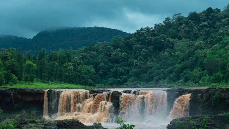 10 Waterfalls In Gujarat You Might Not Know Of